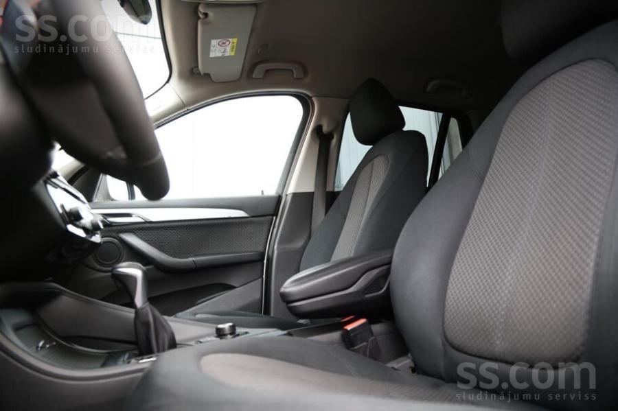 Pelēks BMW X1 2016 Rīga, ar dzinēja tilpumu 2.00 L un nobraukumu 296 tūkst. km par 11995 €, foto 15 vietnē AUTOMOTO.COM.LV