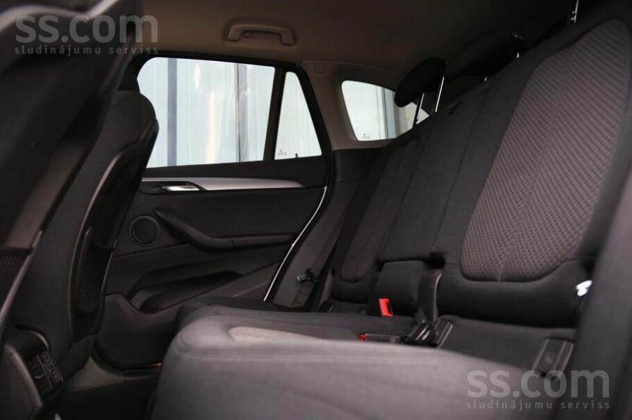 Pelēks BMW X1 2016 Rīga, ar dzinēja tilpumu 2.00 L un nobraukumu 296 tūkst. km par 11995 €, foto 16 vietnē AUTOMOTO.COM.LV