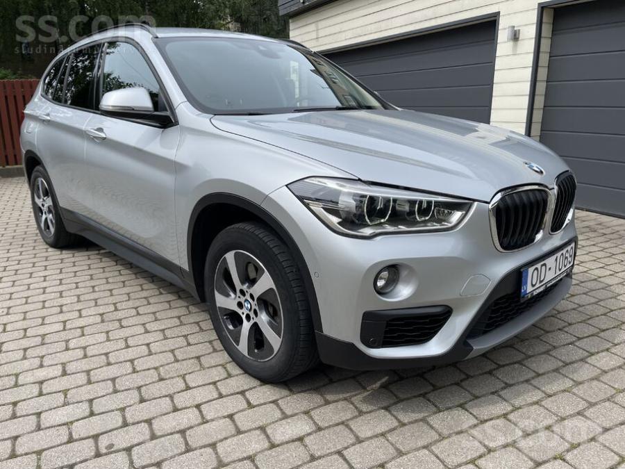 Grey BMW X1 2017 in Riga, with an engine capacity of 2.00 L and mileage of 229 thousand km for 13999 €, photo 1 on AUTOMOTO.COM.LV