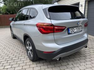 Grey BMW X1 2017 in Riga, with an engine capacity of 2.00 L and mileage of 229 thousand km for 13999 €, photo 2 on AUTOMOTO.COM.LV