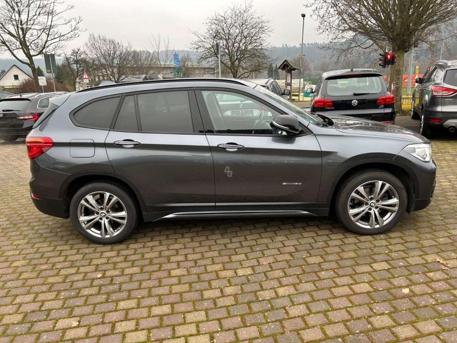 Grey BMW X1 2017 in Kaunas, with an engine capacity of 2.00 L and mileage of 98 thousand km for 23121 €, photo 6 on AUTOMOTO.COM.LV