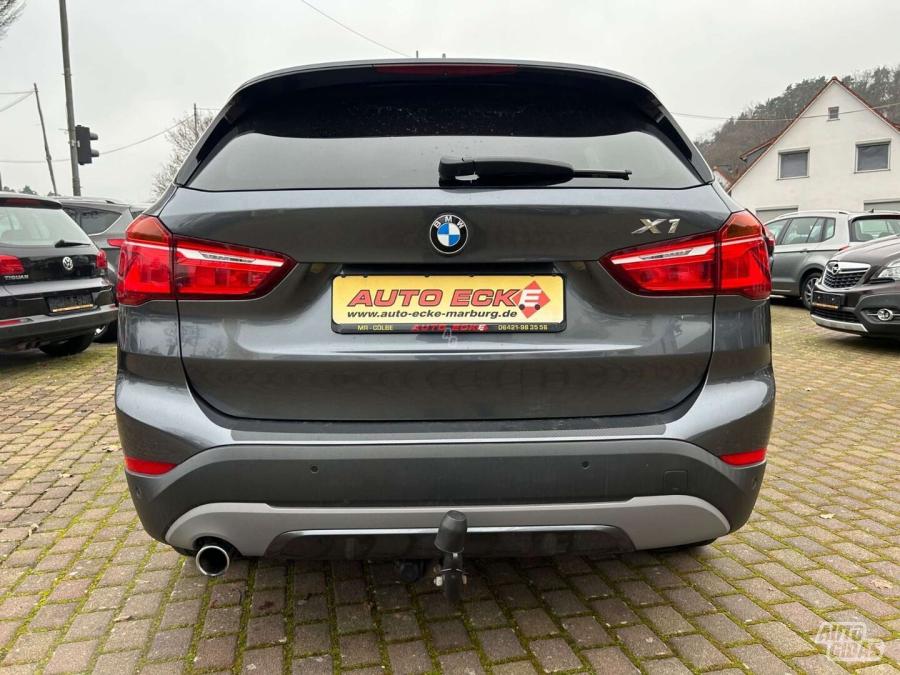 Grey BMW X1 2017 in Kaunas, with an engine capacity of 2.00 L and mileage of 98 thousand km for 23121 €, photo 7 on AUTOMOTO.COM.LV
