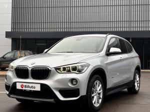 Grey BMW X1 2017 in Utena, with an engine capacity of 2.00 L and mileage of 299 thousand km for 11890 €, photo 2 on AUTOMOTO.COM.LV
