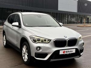 Grey BMW X1 2017 in Utena, with an engine capacity of 2.00 L and mileage of 299 thousand km for 11890 €, photo 5 on AUTOMOTO.COM.LV