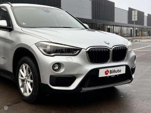 Grey BMW X1 2017 in Utena, with an engine capacity of 2.00 L and mileage of 299 thousand km for 11890 €, photo 6 on AUTOMOTO.COM.LV