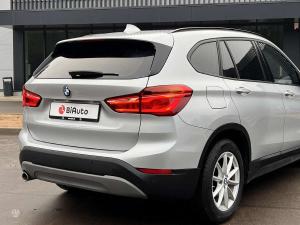 Grey BMW X1 2017 in Utena, with an engine capacity of 2.00 L and mileage of 299 thousand km for 11890 €, photo 13 on AUTOMOTO.COM.LV