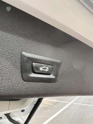 Grey BMW X1 2017 in Utena, with an engine capacity of 2.00 L and mileage of 299 thousand km for 11890 €, photo 14 on AUTOMOTO.COM.LV