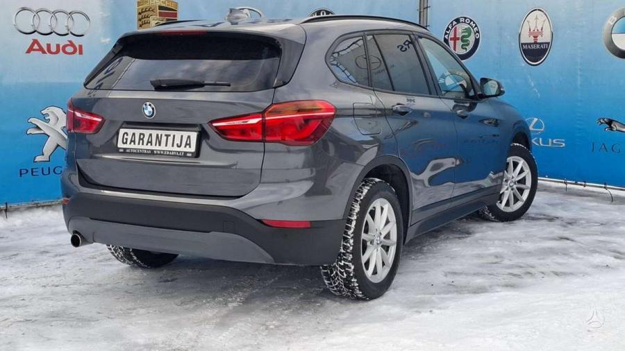 Grey BMW X1 2017 in Siauliai, with an engine capacity of 2.00 L and mileage of 126 thousand km for 12900 €, photo 15 on AUTOMOTO.COM.LV