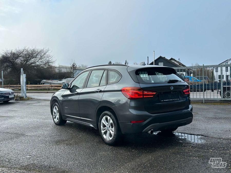Grey BMW X1 2017 in Kaunas, with an engine capacity of 2.00 L and mileage of 69 thousand km for 22276 €, photo 8 on AUTOMOTO.COM.LV