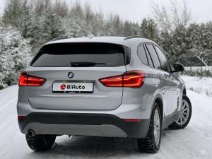Grey BMW X1 2017 in Utena, with an engine capacity of 2.00 L and mileage of 299 thousand km for 12250 €, photo 11 on AUTOMOTO.COM.LV