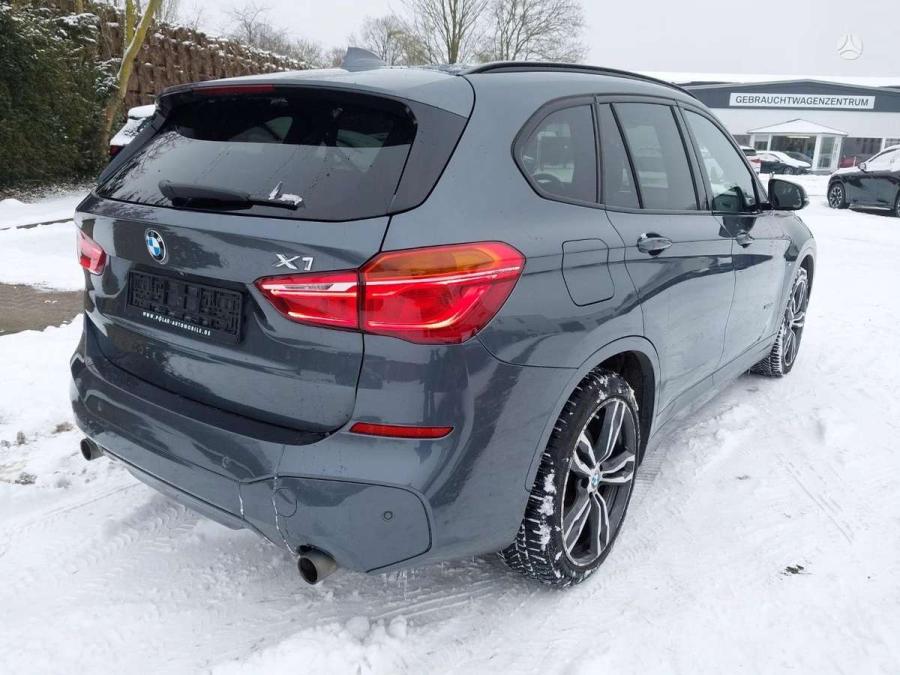 Grey BMW X1 2017 in Vilnius, with an engine capacity of 2.00 L and mileage of 192 thousand km for 16800 €, photo 4 on AUTOMOTO.COM.LV