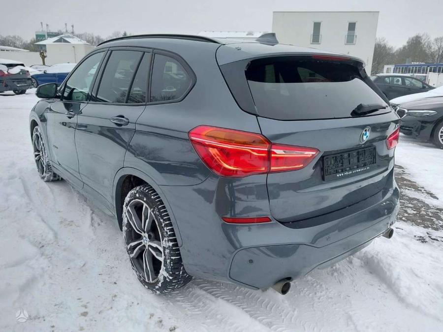 Grey BMW X1 2017 in Vilnius, with an engine capacity of 2.00 L and mileage of 192 thousand km for 16800 €, photo 6 on AUTOMOTO.COM.LV