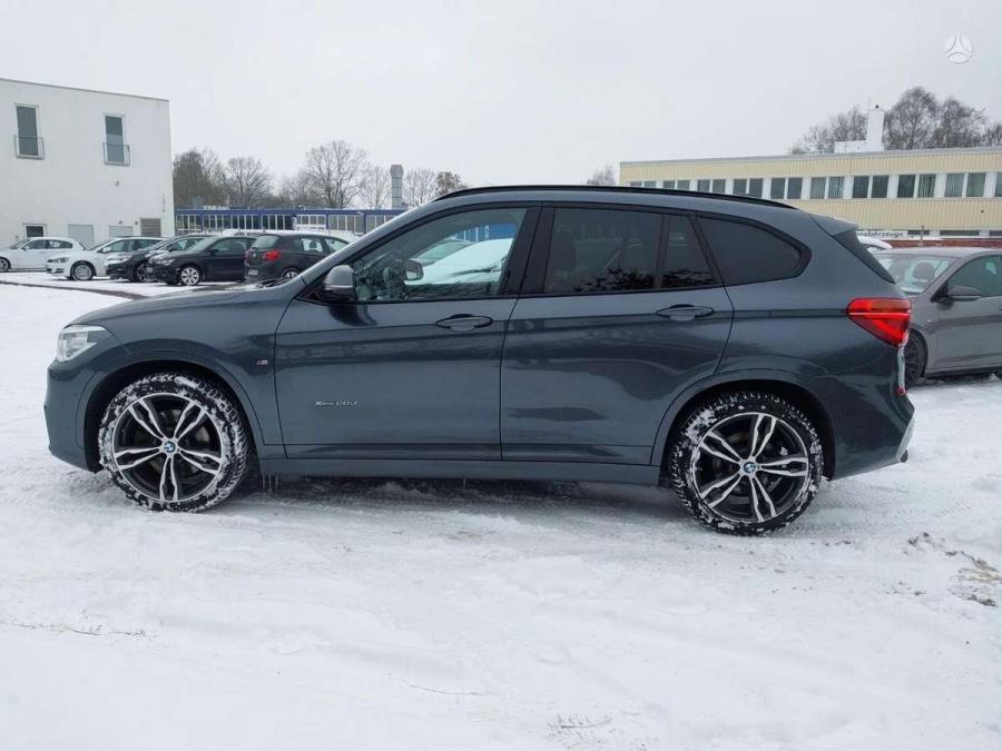 Grey BMW X1 2017 in Vilnius, with an engine capacity of 2.00 L and mileage of 192 thousand km for 16800 €, photo 19 on AUTOMOTO.COM.LV