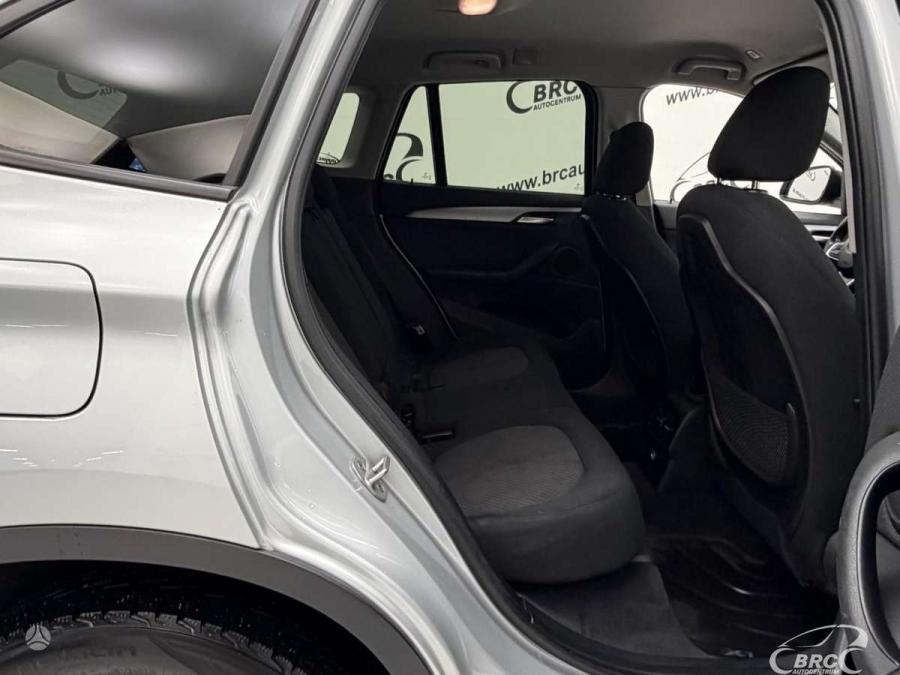 Grey BMW X1 2017 in Vilnius, with an engine capacity of 2.00 L and mileage of 280 thousand km for 12900 €, photo 10 on AUTOMOTO.COM.LV