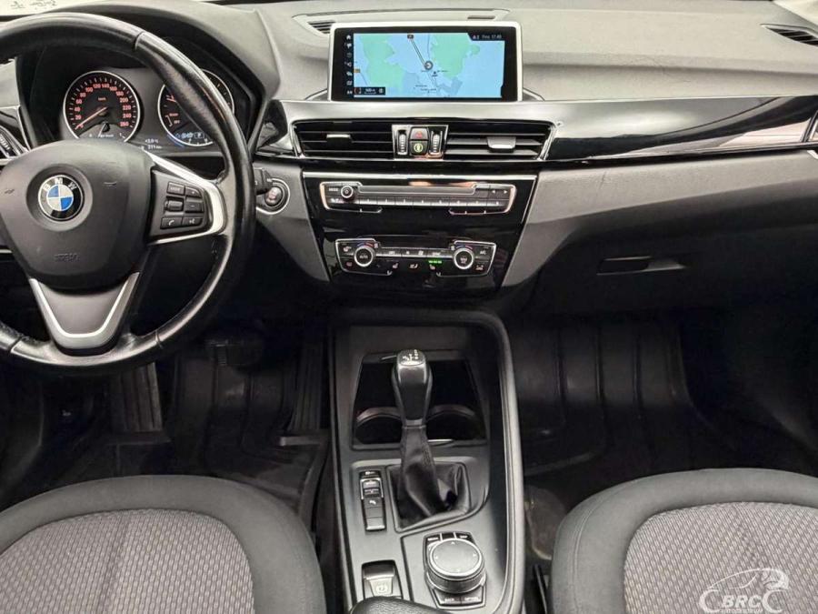 Grey BMW X1 2017 in Vilnius, with an engine capacity of 2.00 L and mileage of 280 thousand km for 12900 €, photo 15 on AUTOMOTO.COM.LV