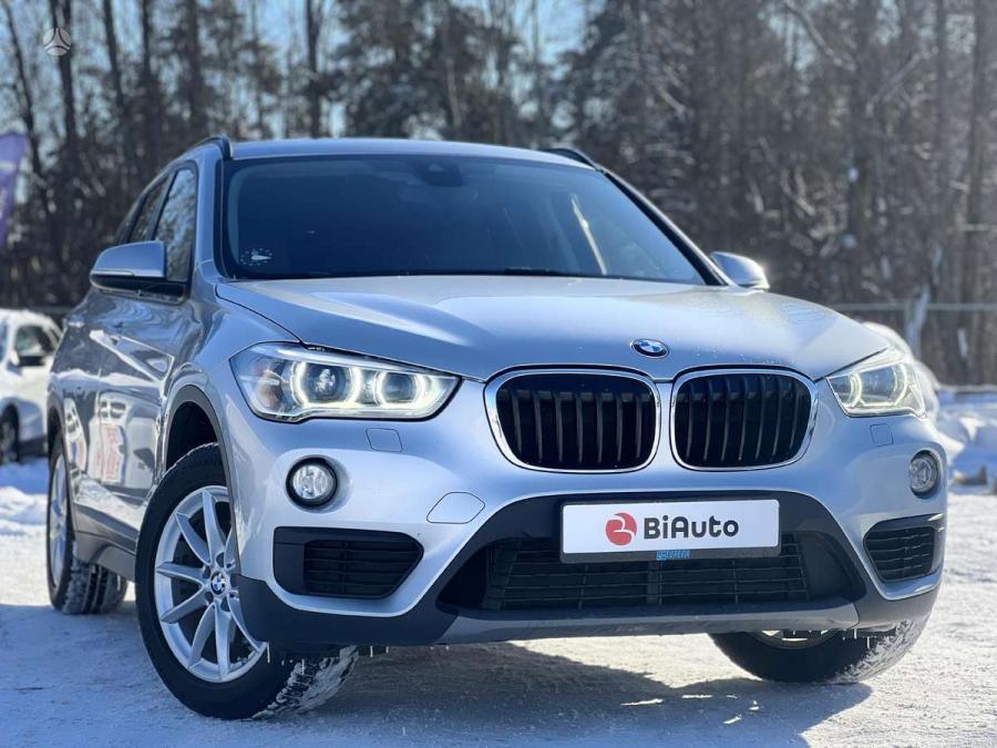 Grey BMW X1 2017 in Utena, with an engine capacity of 2.00 L and mileage of 298 thousand km for 11890 €, photo 1 on AUTOMOTO.COM.LV