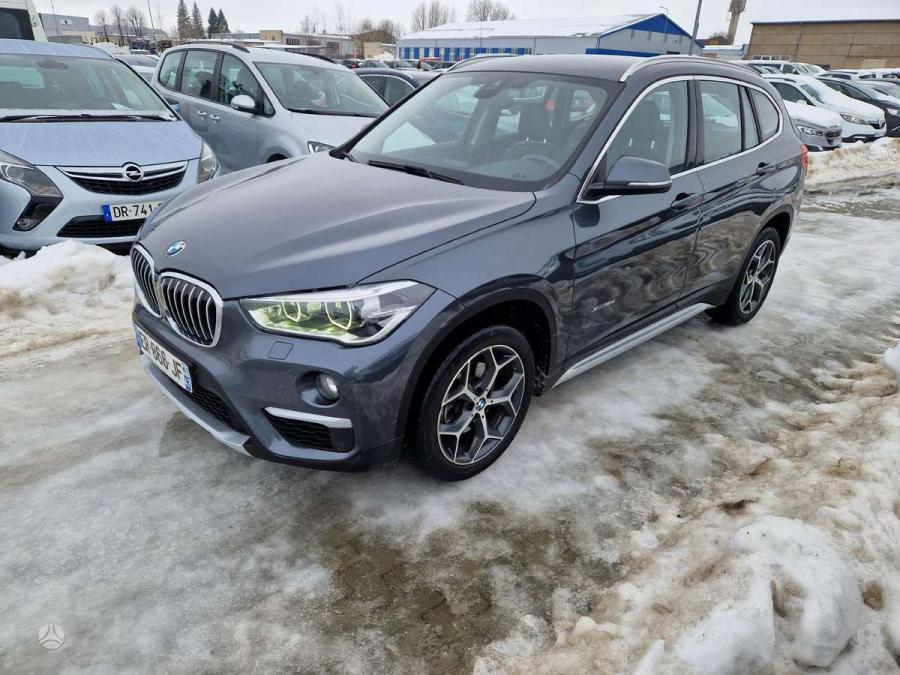 Grey BMW X1 2017 in Taurage, with an engine capacity of 2.00 L and mileage of 211 thousand km for 12900 €, photo 1 on AUTOMOTO.COM.LV