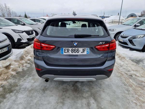 Pelēks BMW X1 2017 Tauragė, ar dzinēja tilpumu 2.00 L un nobraukumu 211 tūkst. km par 12900 €, foto 5 vietnē AUTOMOTO.COM.LV