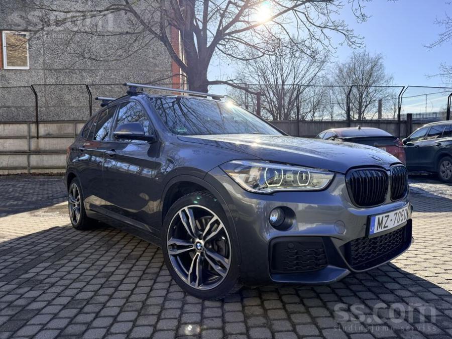 Grey BMW X1 2017 in Riga, with an engine capacity of 2.00 L and mileage of 217 thousand km for 17000 €, photo 4 on AUTOMOTO.COM.LV
