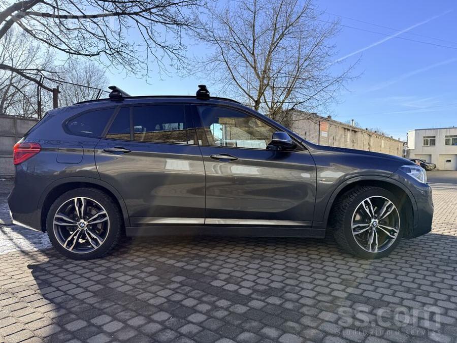 Grey BMW X1 2017 in Riga, with an engine capacity of 2.00 L and mileage of 217 thousand km for 17000 €, photo 5 on AUTOMOTO.COM.LV