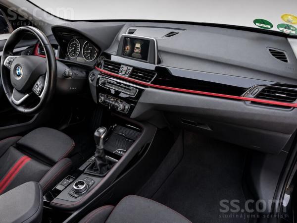 Grey BMW X1 2017 in Riga, with an engine capacity of 2.00 L and mileage of 239 thousand km for 13195 €, photo 6 on AUTOMOTO.COM.LV