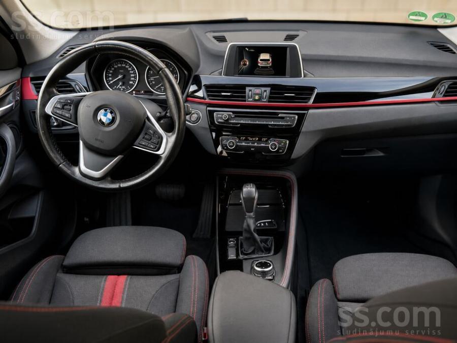 Grey BMW X1 2017 in Riga, with an engine capacity of 2.00 L and mileage of 239 thousand km for 13395 €, photo 6 on AUTOMOTO.COM.LV