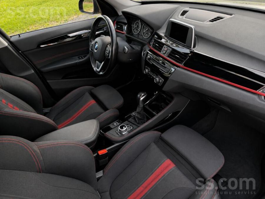 Grey BMW X1 2017 in Riga, with an engine capacity of 2.00 L and mileage of 239 thousand km for 13395 €, photo 7 on AUTOMOTO.COM.LV