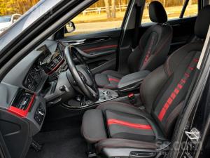 Grey BMW X1 2017 in Riga, with an engine capacity of 2.00 L and mileage of 239 thousand km for 13395 €, photo 9 on AUTOMOTO.COM.LV
