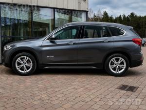 Grey BMW X1 2017 in Riga, with an engine capacity of 2.00 L and mileage of 239 thousand km for 13395 €, photo 15 on AUTOMOTO.COM.LV