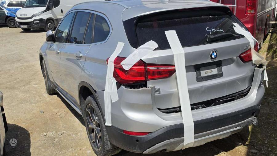 Pelēks BMW X1 2017 Šauļi, ar dzinēja tilpumu 2.00 L un nobraukumu 178 tūkst. km par 9990 €, foto 12 vietnē AUTOMOTO.COM.LV