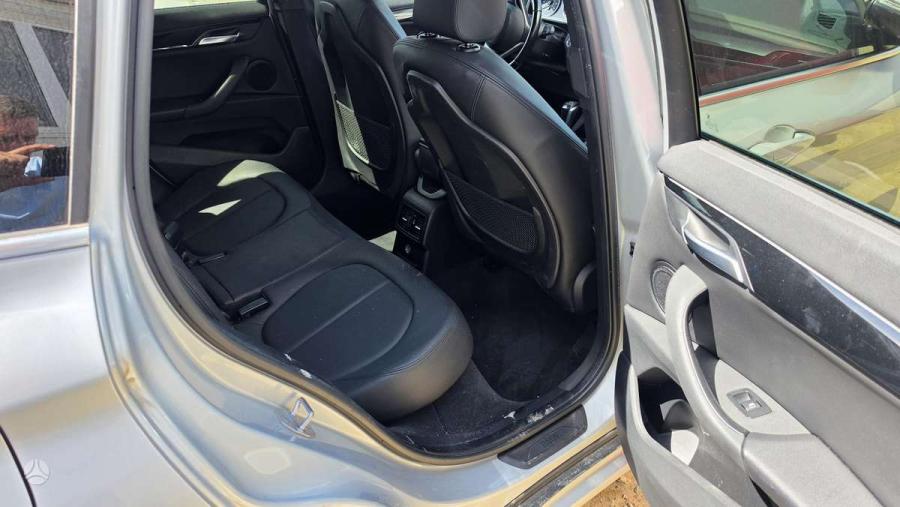 Pelēks BMW X1 2017 Šauļi, ar dzinēja tilpumu 2.00 L un nobraukumu 178 tūkst. km par 9990 €, foto 19 vietnē AUTOMOTO.COM.LV