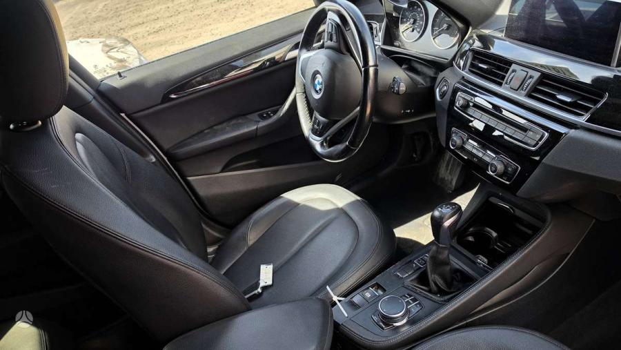 Pelēks BMW X1 2017 Šauļi, ar dzinēja tilpumu 2.00 L un nobraukumu 178 tūkst. km par 9990 €, foto 22 vietnē AUTOMOTO.COM.LV
