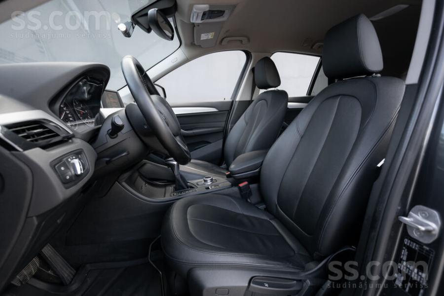 Grey BMW X1 2017 in Jelgava, with an engine capacity of 2.00 L and mileage of 195 thousand km for 14600 €, photo 11 on AUTOMOTO.COM.LV