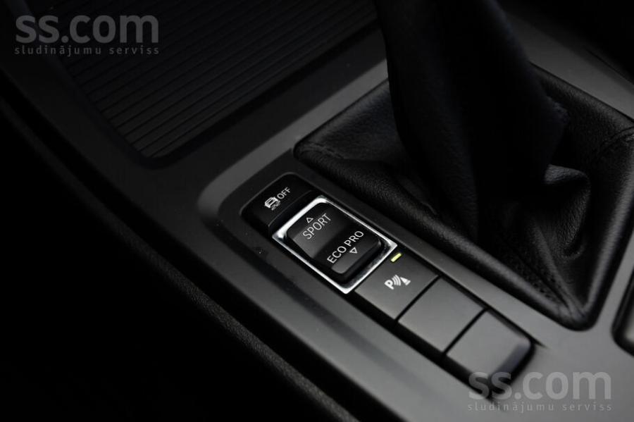 Grey BMW X1 2017 in Jelgava, with an engine capacity of 2.00 L and mileage of 195 thousand km for 14600 €, photo 16 on AUTOMOTO.COM.LV