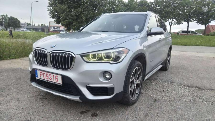 Grey BMW X1 2017 in Klaipeda, with an engine capacity of 2.00 L and mileage of 164 thousand km for 12999 €, photo 1 on AUTOMOTO.COM.LV
