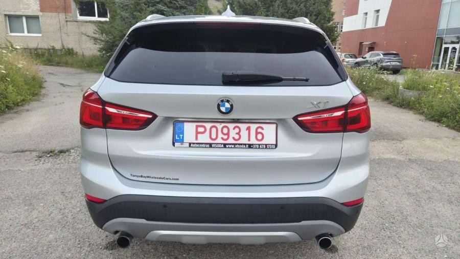 Grey BMW X1 2017 in Klaipeda, with an engine capacity of 2.00 L and mileage of 164 thousand km for 12999 €, photo 5 on AUTOMOTO.COM.LV