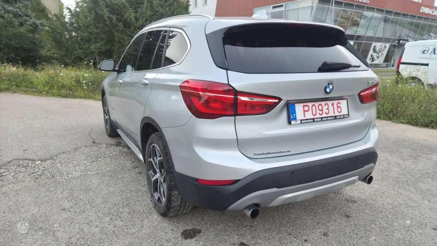 Grey BMW X1 2017 in Klaipeda, with an engine capacity of 2.00 L and mileage of 164 thousand km for 12999 €, photo 6 on AUTOMOTO.COM.LV