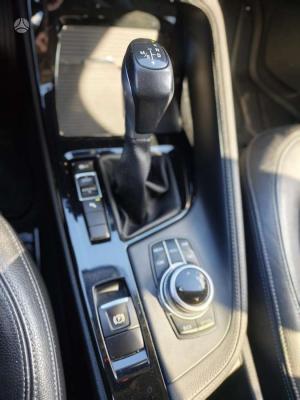 Grey BMW X1 2017 in Utena, with an engine capacity of 2.00 L and mileage of 298 thousand km for 9400 €, photo 10 on AUTOMOTO.COM.LV