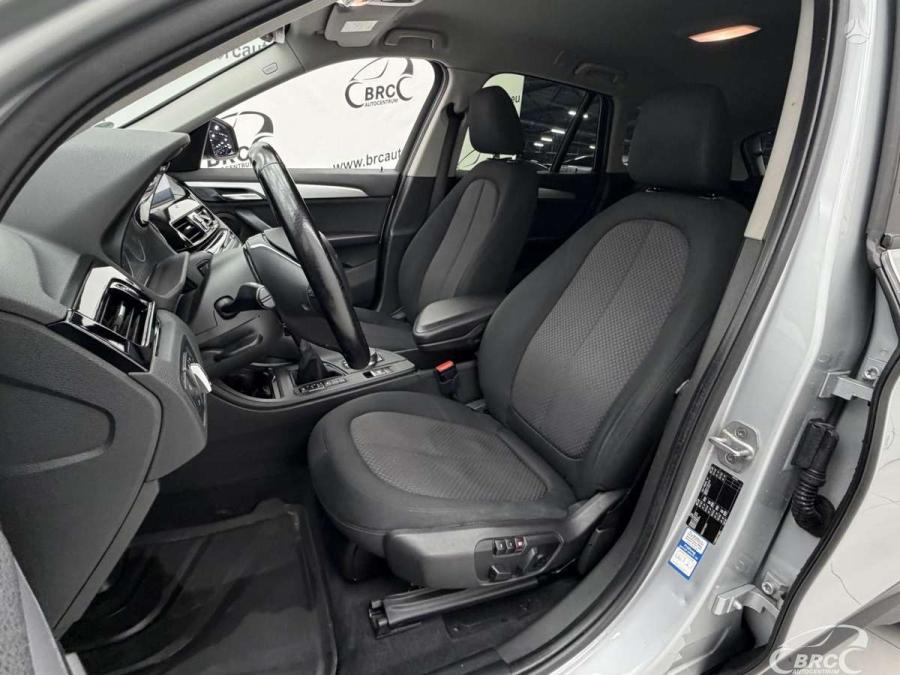 Pelēks BMW X1 2017 Viļņa, ar dzinēja tilpumu 2.00 L un nobraukumu 280 tūkst. km par 10200 €, foto 24 vietnē AUTOMOTO.COM.LV