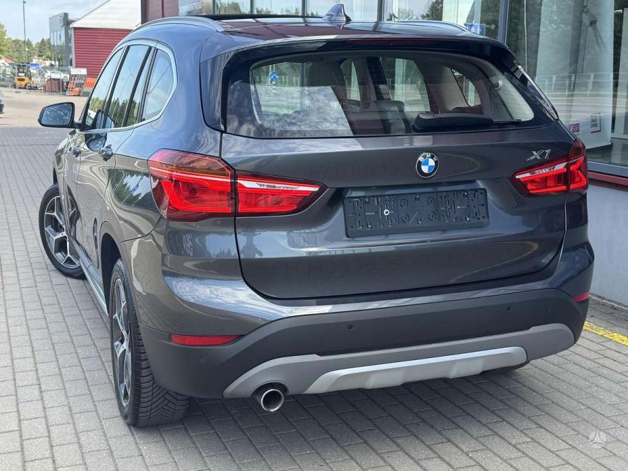 Pelēks BMW X1 2017 Utena, ar dzinēja tilpumu 2.00 L un nobraukumu 290 tūkst. km par 10350 €, foto 6 vietnē AUTOMOTO.COM.LV