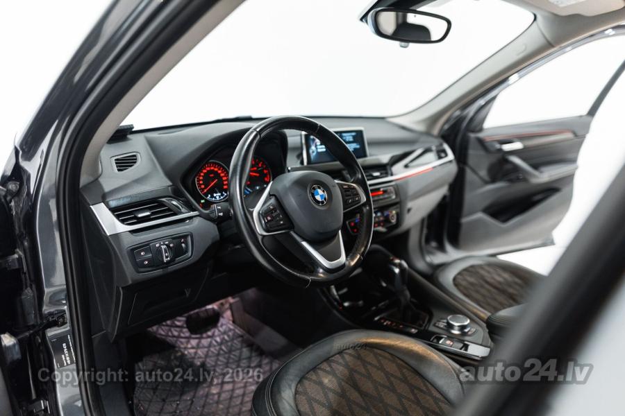 Grey BMW X1 2017 in Tallinn, with an engine capacity of 2.00 L and mileage of 136 thousand km for 15990 €, photo 12 on AUTOMOTO.COM.LV