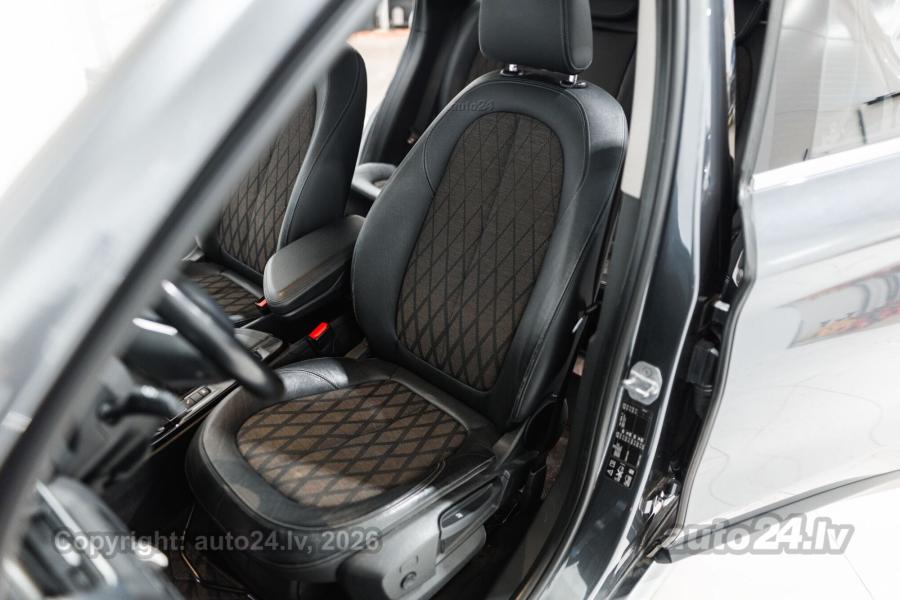 Grey BMW X1 2017 in Tallinn, with an engine capacity of 2.00 L and mileage of 136 thousand km for 15990 €, photo 14 on AUTOMOTO.COM.LV