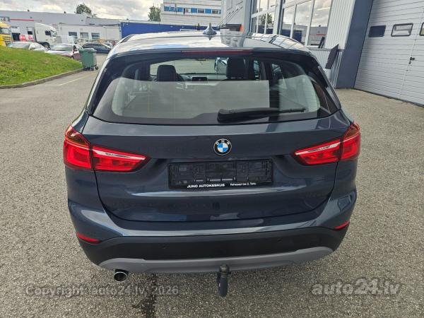 Grey BMW X1 2017 in Tartu, with an engine capacity of 2.00 L and mileage of 299 thousand km for 9990 €, photo 5 on AUTOMOTO.COM.LV