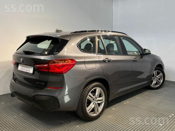 Pelēks BMW X1 2018 Rīga, ar dzinēja tilpumu 1.50 L un nobraukumu 159 tūkst. km par 19100 €, foto 3 vietnē AUTOMOTO.COM.LV