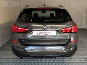 Pelēks BMW X1 2018 Rīga, ar dzinēja tilpumu 1.50 L un nobraukumu 159 tūkst. km par 19100 €, foto 4 vietnē AUTOMOTO.COM.LV