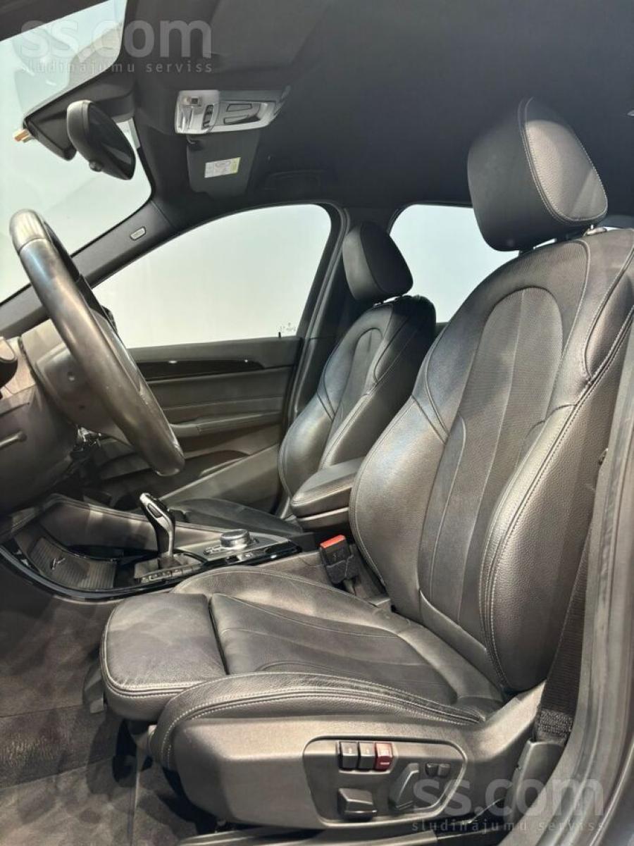 Pelēks BMW X1 2018 Rīga, ar dzinēja tilpumu 1.50 L un nobraukumu 159 tūkst. km par 19100 €, foto 7 vietnē AUTOMOTO.COM.LV