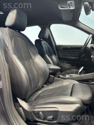 Pelēks BMW X1 2018 Rīga, ar dzinēja tilpumu 1.50 L un nobraukumu 159 tūkst. km par 19100 €, foto 19 vietnē AUTOMOTO.COM.LV