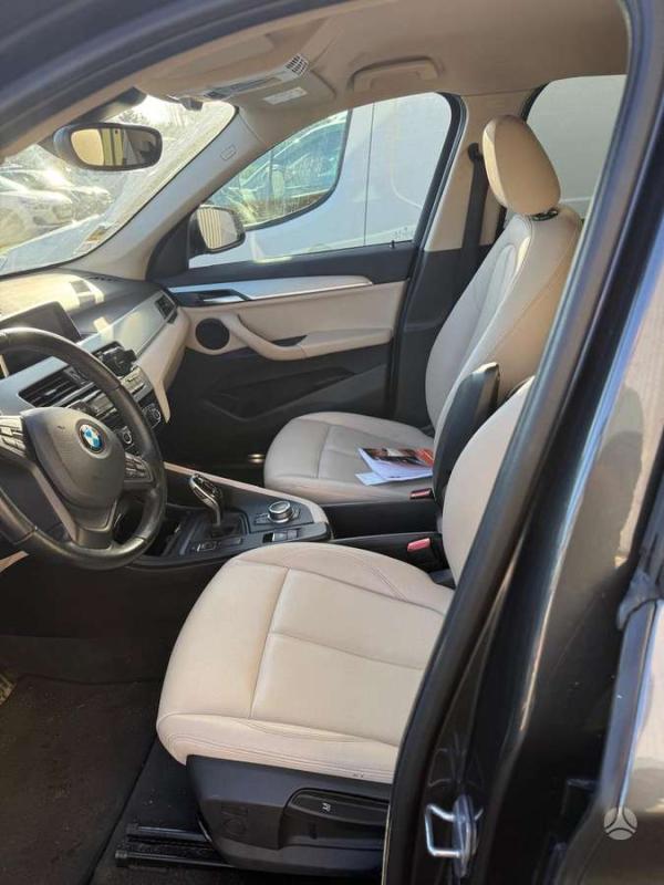 Pelēks BMW X1 2018 Tauragė, ar dzinēja tilpumu 1.50 L un nobraukumu 137 tūkst. km par 10900 €, foto 5 vietnē AUTOMOTO.COM.LV
