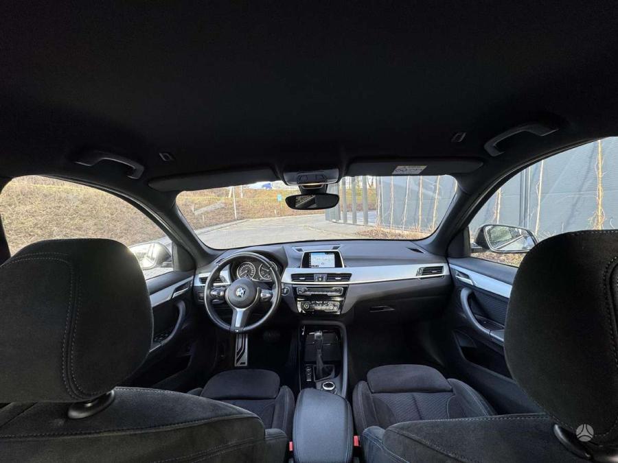 Grey BMW X1 2018 in Vilnius, with an engine capacity of 2.00 L and mileage of 260 thousand km for 13250 €, photo 13 on AUTOMOTO.COM.LV