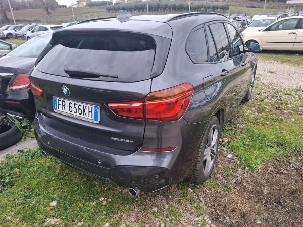 Grey BMW X1 2018 in Kaunas, with an engine capacity of 2.00 L and mileage of 171 thousand km for 11700 €, photo 2 on AUTOMOTO.COM.LV